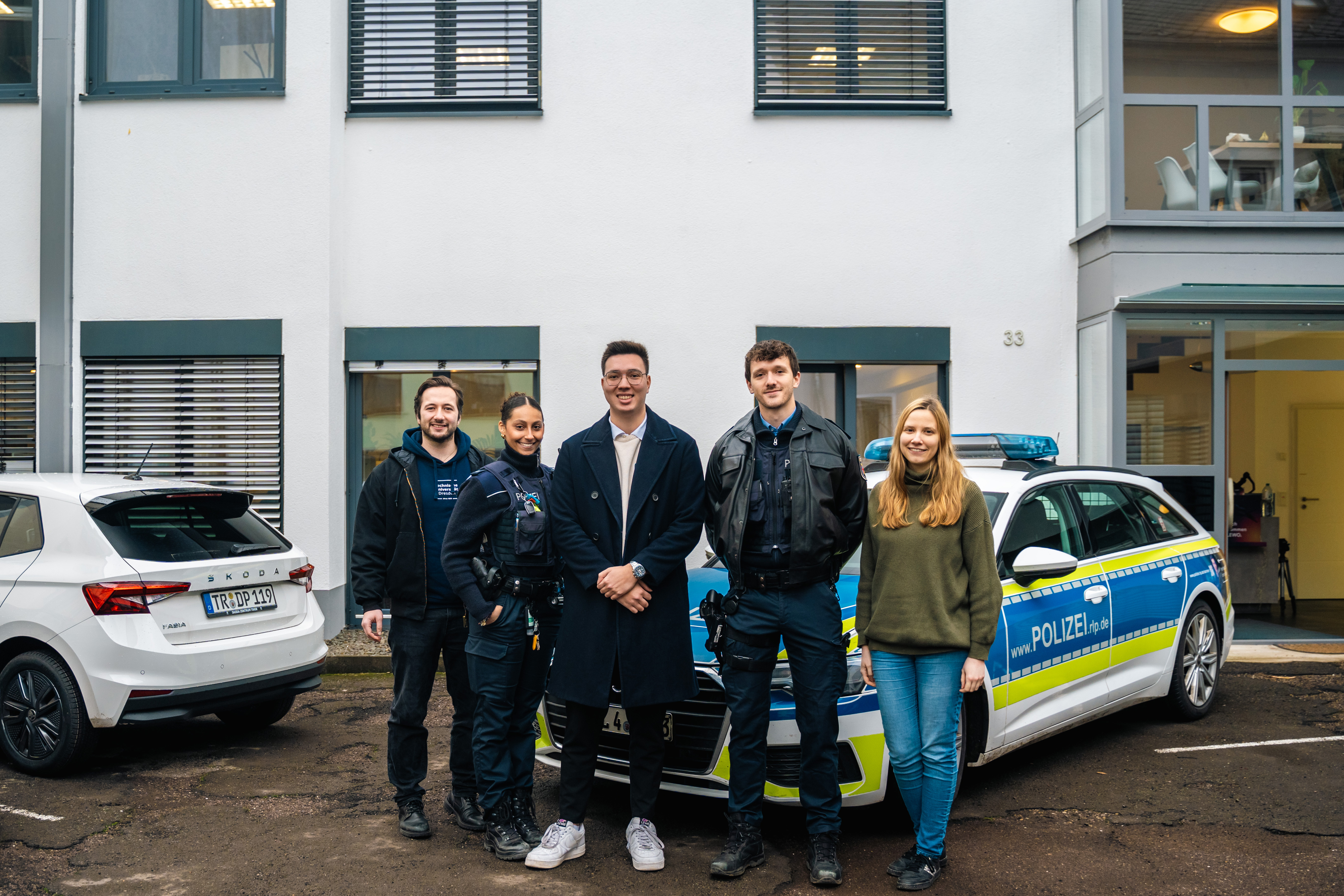 Modernes Recruiting: Millionen Views für die Polizei erreicht – LEWO ...